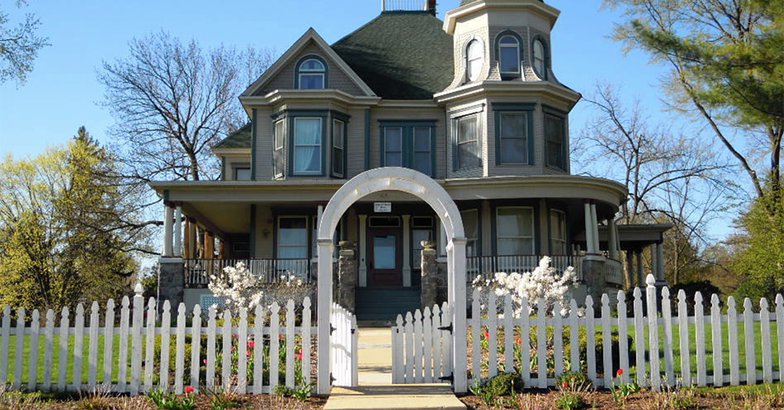 21 Famous Homes from Movies You Can Visit | Cheapism