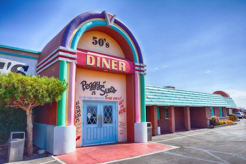 Best Roadside Restaurants in the United States | Cheapism.com