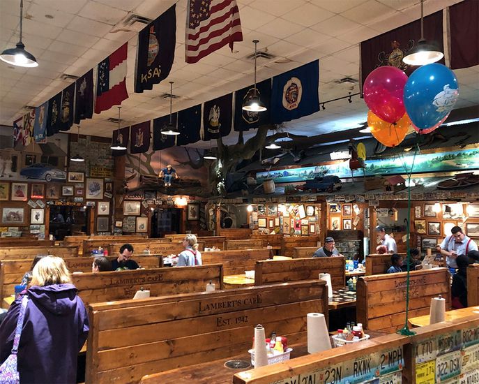 Best Roadside Restaurants in the United States