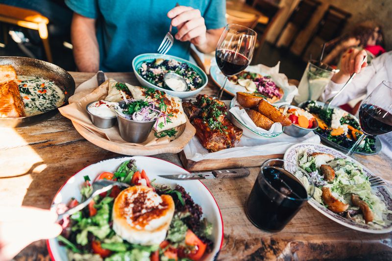 19 Ways Diabetics Can Eat Out From Fast Food To Fine Dining Cheapism 19 Ways Diabetics Can Eat Out From Fast Food To Fine Dining Cheapism