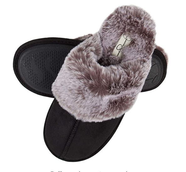 Best House Slippers for Women & Men to Keep Feet Warm in Winter