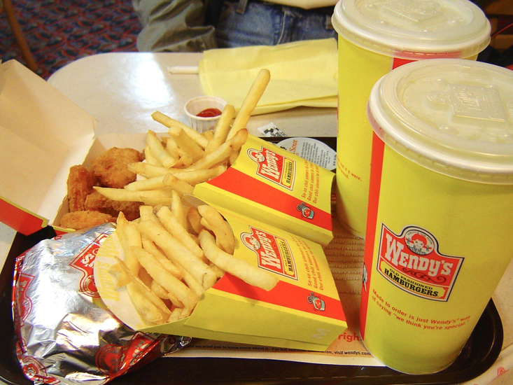 17 Vintage Wendy's Photos That Make Us Miss Dave Thomas
